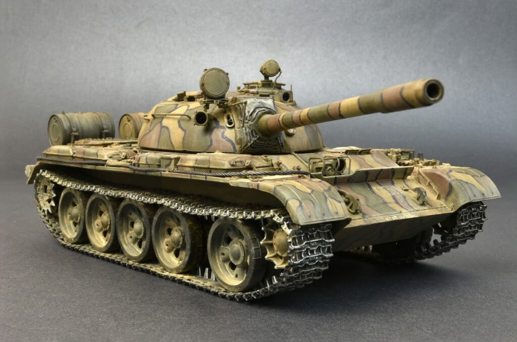 Miniart 1:35 - T-55 Soviet Tank Mod. 1963 with Interior - Panzer Models